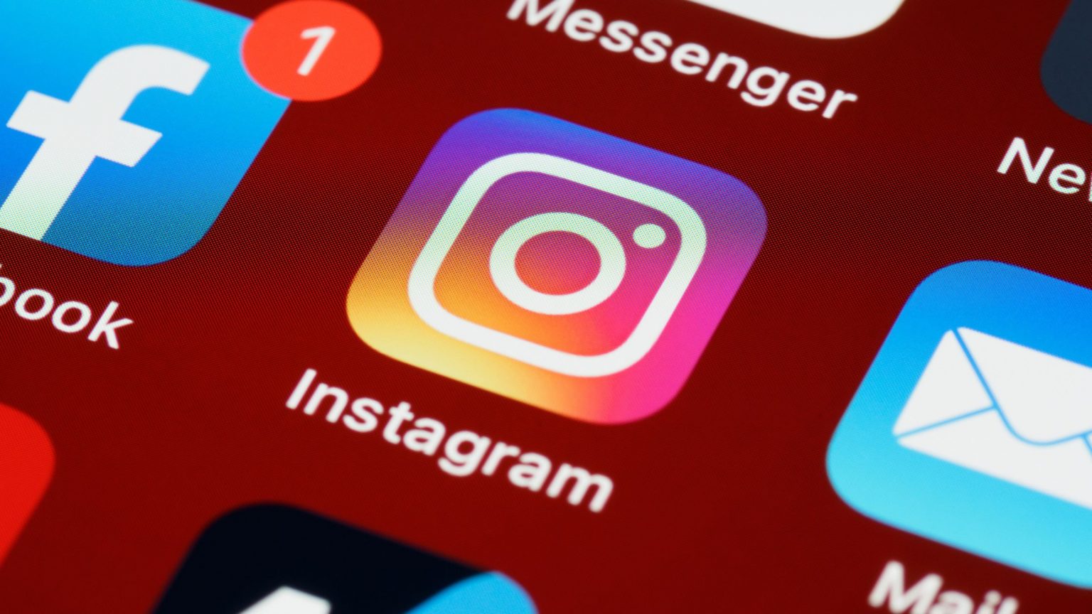 Instagram APIとは？非エンジニア向けにAPIの種類や活用事例を徹底解説 | EmbedSocial エンベッドソーシャル