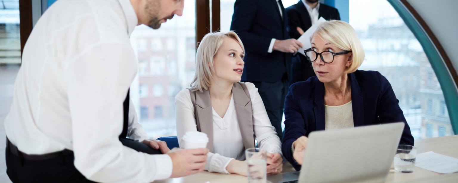 SNSマーケティング手法6選！各手法のメリット・デメリットも徹底解説 | EmbedSocial エンベッドソーシャル